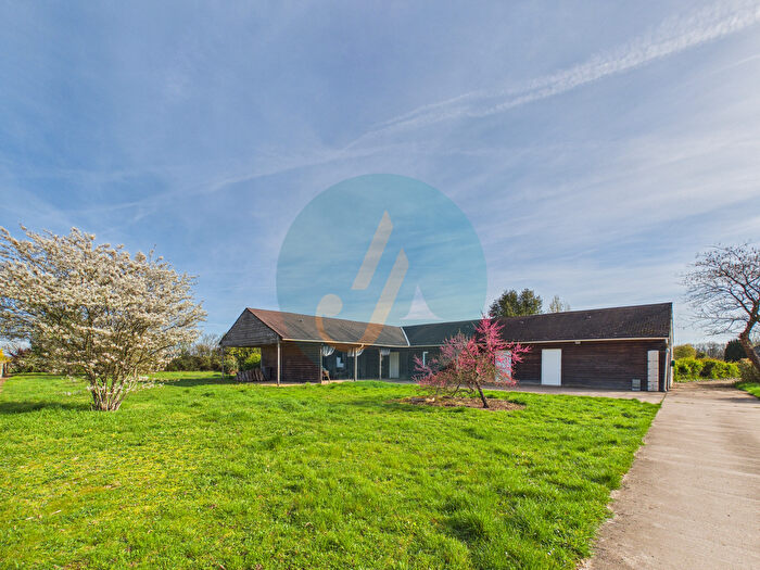 Maison à vendre - Pouilly-sur-Loire - 8 pièces - 5 chambres