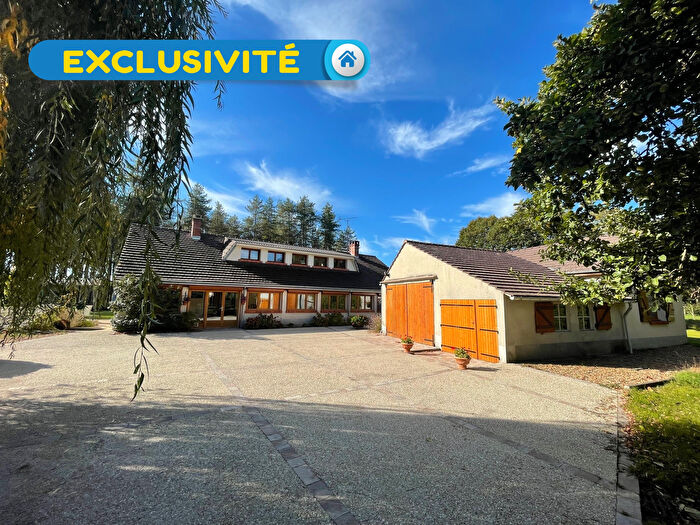 Maison à vendre - Neuvy-en-Sullias - 5 pièces - 4 chambres