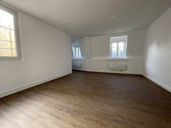 Appartement 3 pièces à Triangle d'Or, Paris 8ème arrondissement, à louer