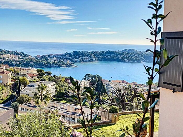 Appartement à louer - Col de Villefranche, Villefranche-sur-Mer - 3 pièces - 2 chambres