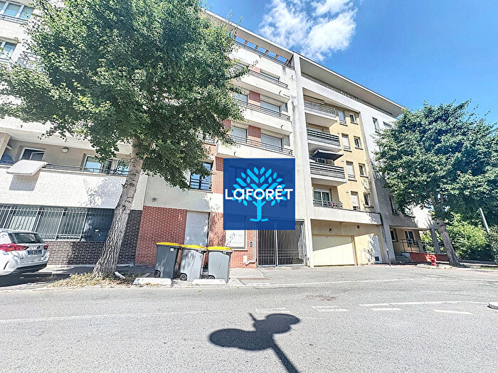 Appartement à vendre - Chilly-Mazarin, Centre-ville - 3 pièces - 2 chambres