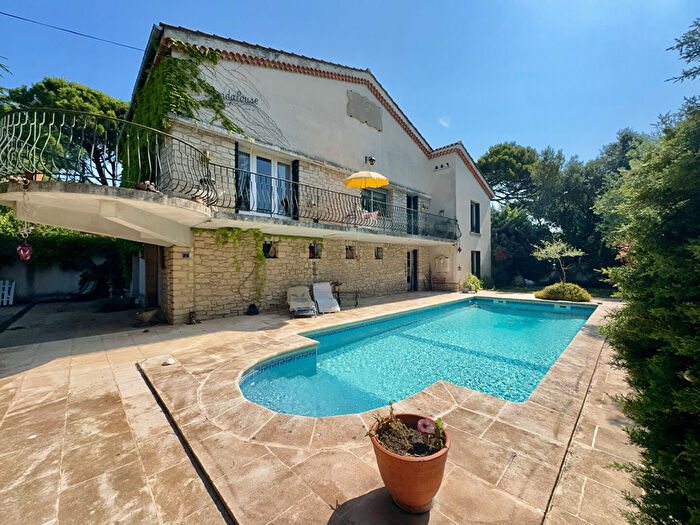 Maison 6 pièces à vendre - Villeneuve-lès-Avignon, Pasteur, Bellevue