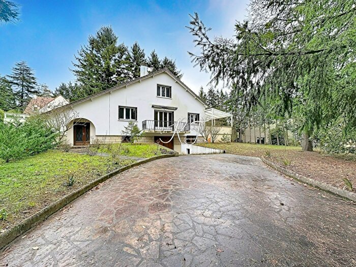 Maison à vendre - Neuville-sur-Oise - 10 pièces - 5 chambres