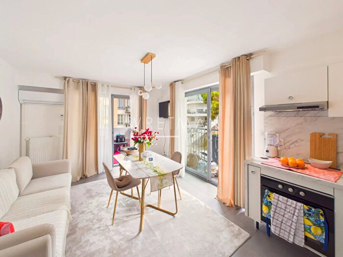 Nice, Saint-Sylvestre : Appartement 2 pièces à vendre