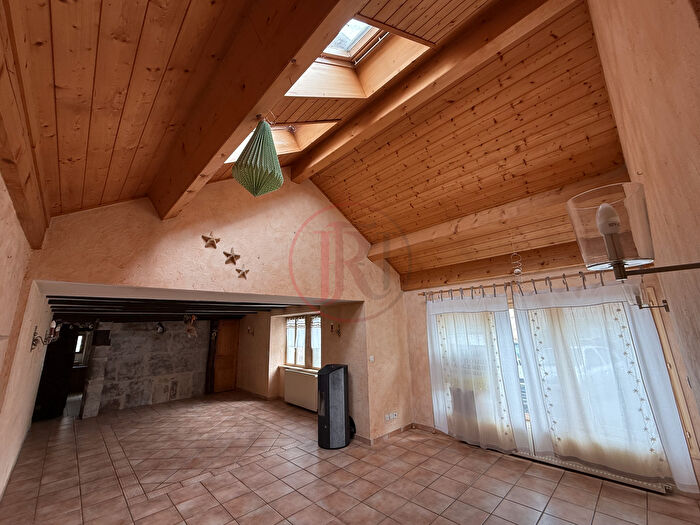 Maison à vendre - Ornans - 6 pièces - 4 chambres