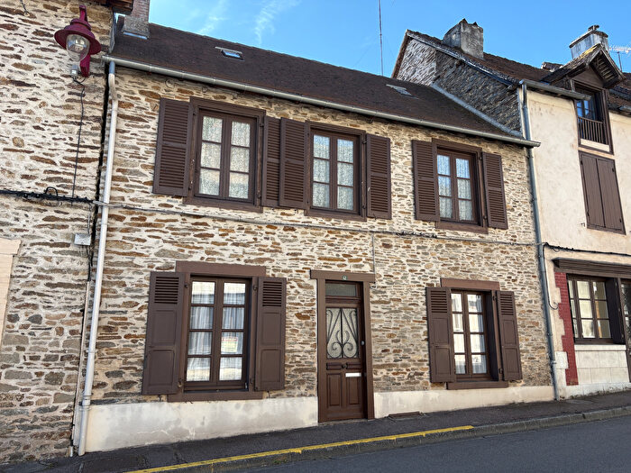 Coussac-Bonneval : Maison 5 pièces à vendre