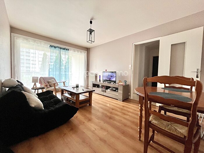 Appartement 3 pièces à Mont-Saint-Aignan, Colbert, Les Coquets, à louer