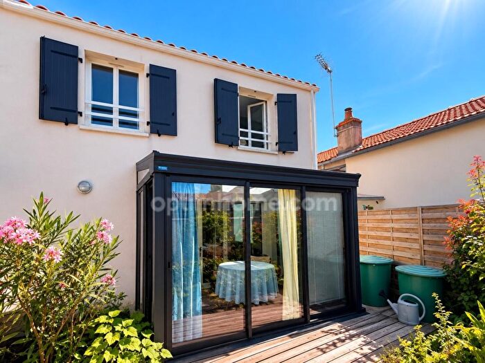 La Rochelle, Saint-Eloi, Rompsay : Maison 4 pièces à vendre