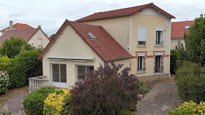 Maison 6 pièces à Cachan, Coteau, à vendre