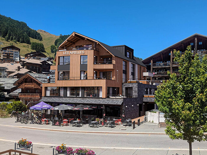 Maisons à vendre et appartements à louer - 2