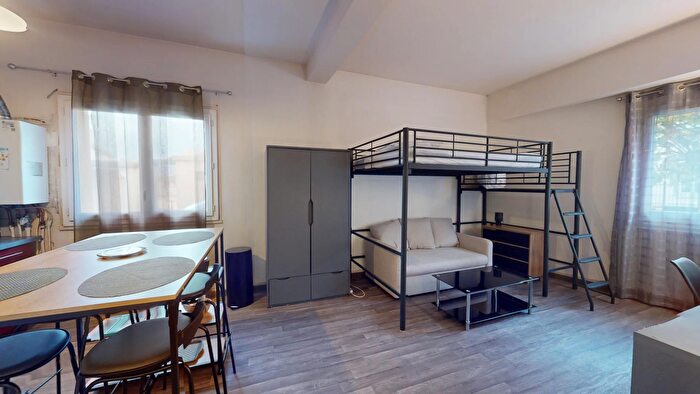 Appartement à louer - Chartres, Hôtel Dieu, Grand Faubourg - 1 pièce