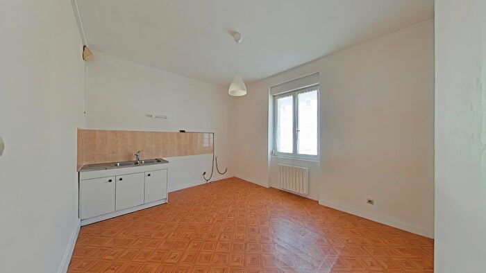 Appartement 1 pièce à Saint-Genest-Malifaux, à louer