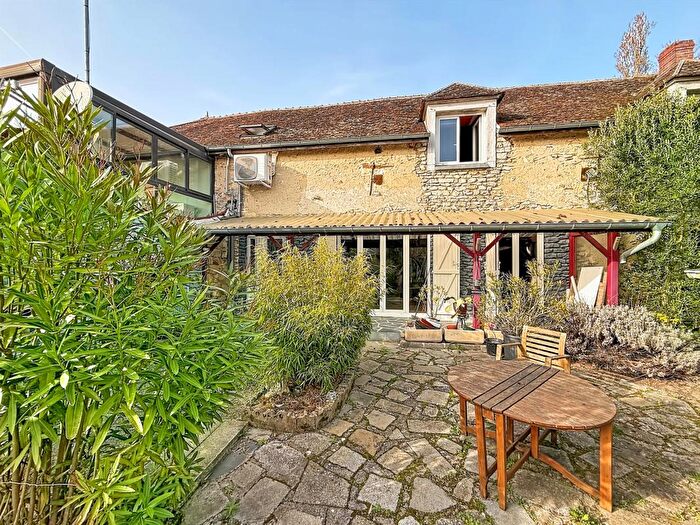 Maison à vendre - Chalautre-la-Grande - 4 pièces - 3 chambres