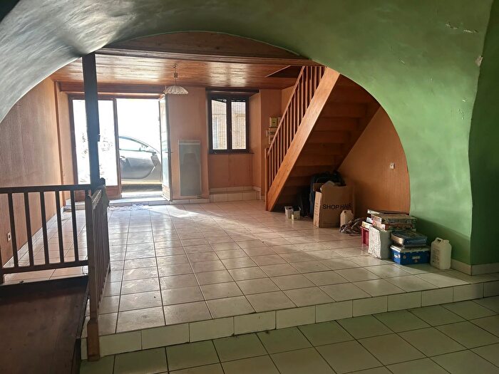 Maison 10 pièces à Ardes, à vendre
