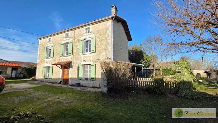 Maison à vendre - Fouqueure - 5 pièces - 4 chambres