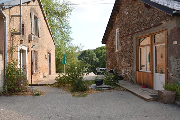 Maison 9 pièces à Peux-et-Couffouleux, à vendre