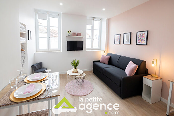 Appartement à louer - Montluçon, Centre-ville, Les Forges - 1 pièce