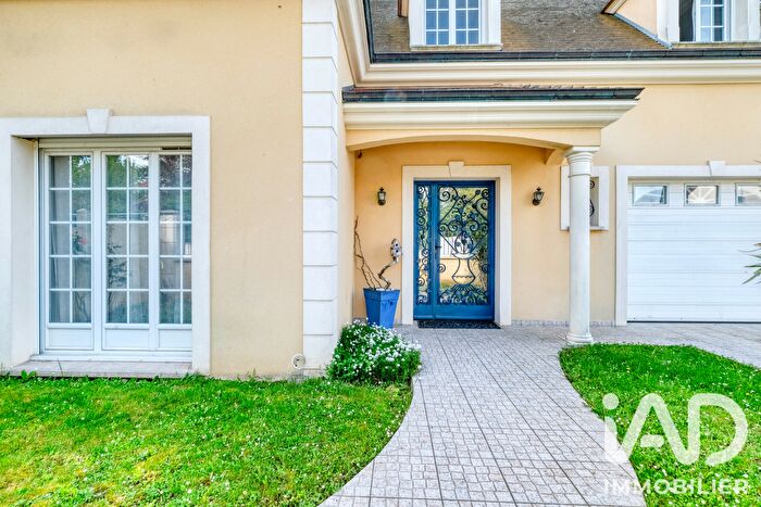 Ormesson-sur-Marne : Maison 5 pièces à vendre