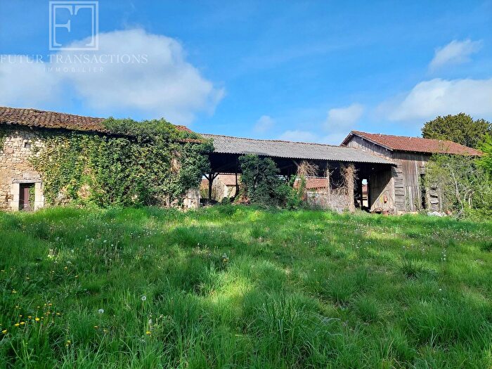 Saint-Julien-de-Bourdeilles - Maison 3 pièces à vendre