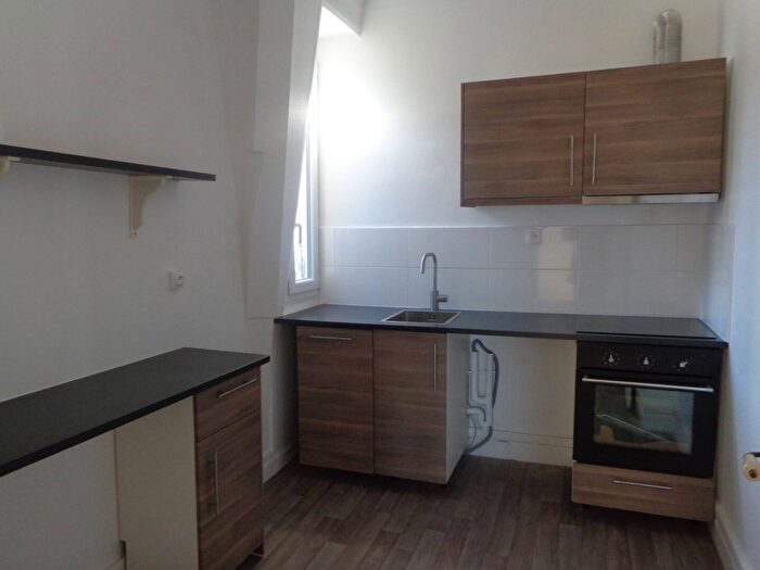 Appartement à louer - Centre Ville, Reims - 3 pièces - 2 chambres