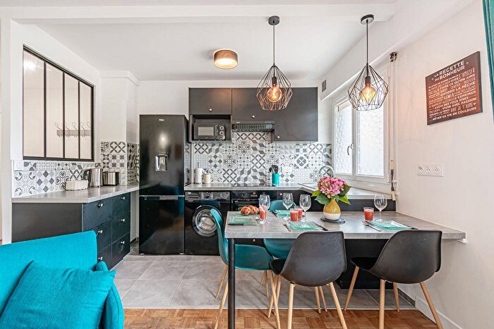 Appartement à louer - Mutuelle-Barbusse-Saint Rémy- Joliot Curie, Saint-Denis - 4 pièces - 3 chambres