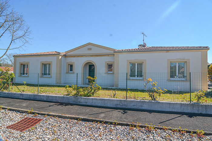 Maison à vendre - Saint-Aubin-de-Médoc - 6 pièces - 3 chambres