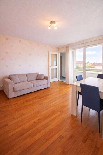 Appartement à louer - Etang Rozet-Tambourine Ouest, Saint-Dizier - 2 pièces - 1 chambre