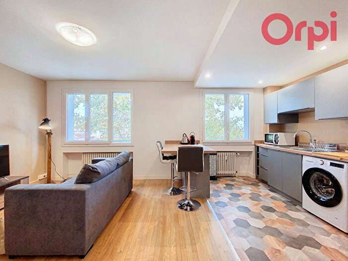 Appartement à louer - Marche, Vichy - 2 pièces - 1 chambre