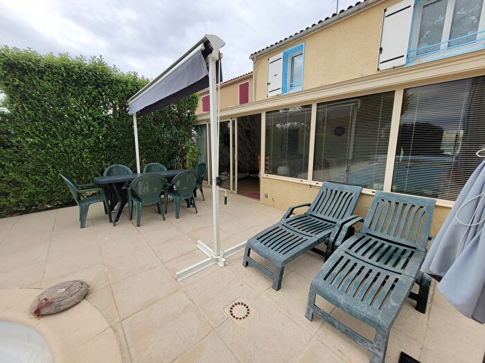 Maison à vendre - Saint-Jean-dAngély - 5 pièces - 3 chambres