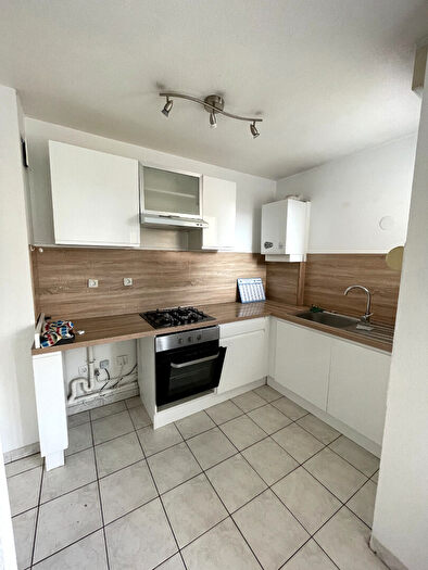 Appartement à louer - Sète, Centre-ville - 3 pièces - 2 chambres