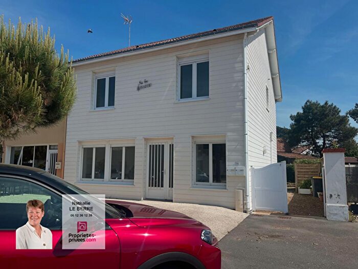 Maison à vendre - Saint-Michel-Chef-Chef - 6 pièces - 5 chambres