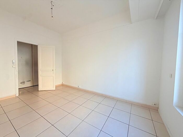 Appartement à louer - Marseille e , La Villette - 2 pièces - 1 chambre