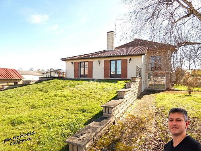 Maison à vendre - Saint-Martin-en-Bresse - 7 pièces - 3 chambres