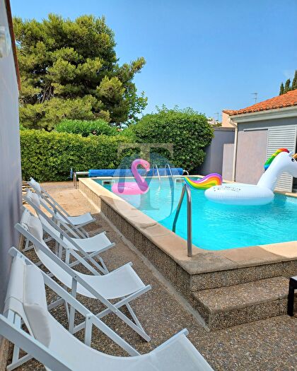 Maison à vendre - Canet-en-Roussillon, Plage Sud - 6 pièces - 3 chambres