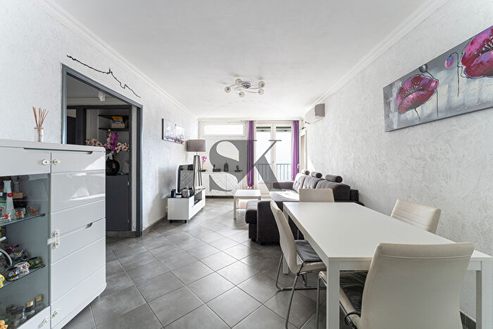 Appartement à vendre - Marseille e , Sainte-Marguerite - 4 pièces - 3 chambres