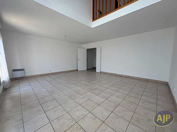 Appartement 4 pièces à Nantes, Canclaux, Mellinet, à louer
