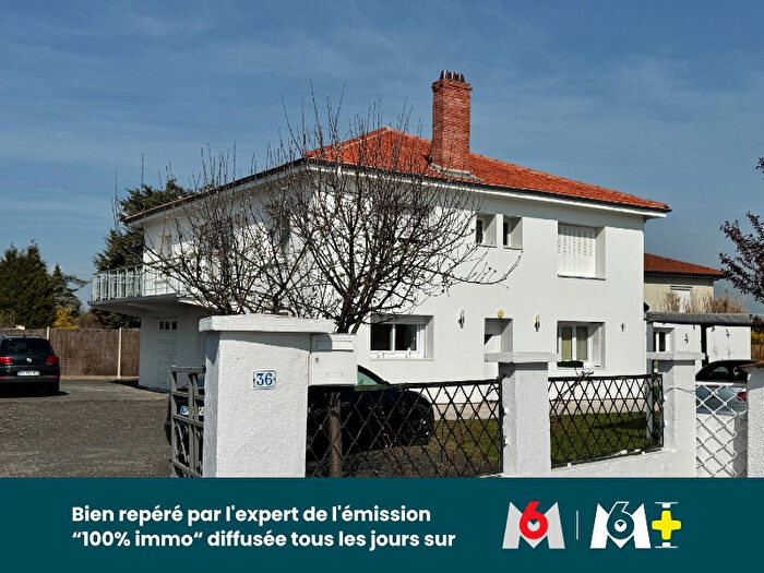 Maison à vendre - Bonson - 8 pièces - 6 chambres