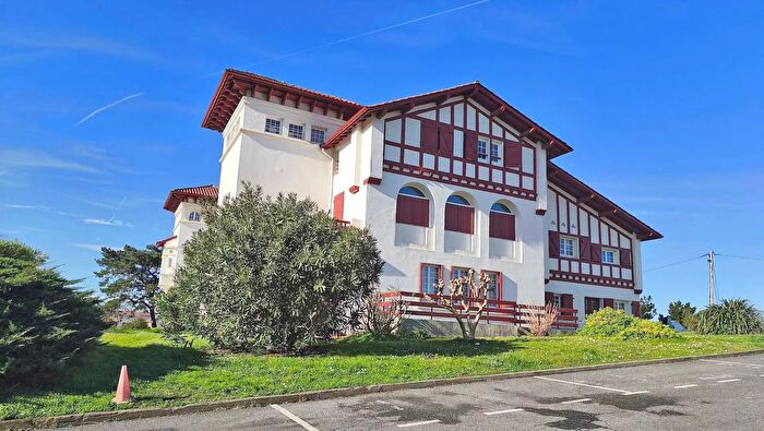 Appartement à louer - Saint-Jean-de-Luz, Chibaou Berria, Acotz, Beraun - 1 pièce