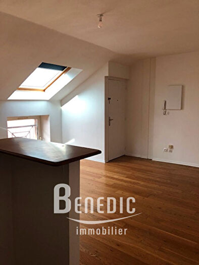 Appartement à louer - Rombas - 4 pièces - 3 chambres