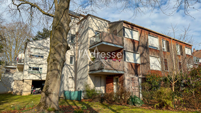 Appartement à vendre - Crosne - 3 pièces - 2 chambres