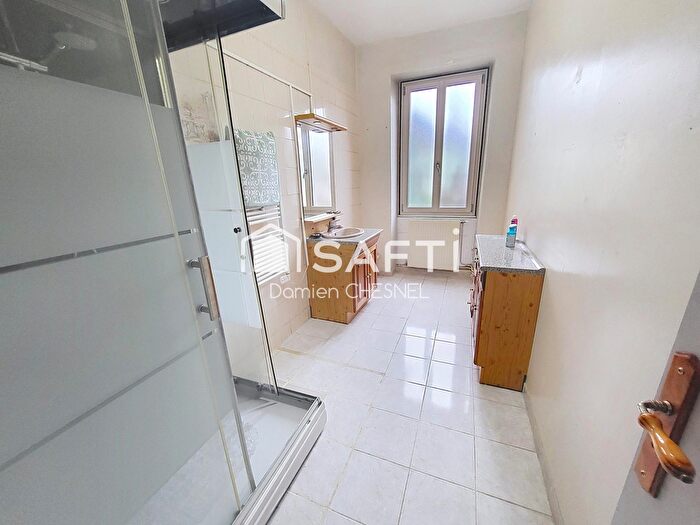 Maison 5 pièces à vendre à Bessais-le-Fromental