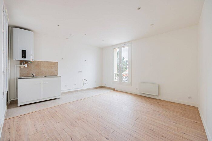 Appartement à louer - Coutures-Édouard Vaillant, Bagnolet - 3 pièces - 2 chambres