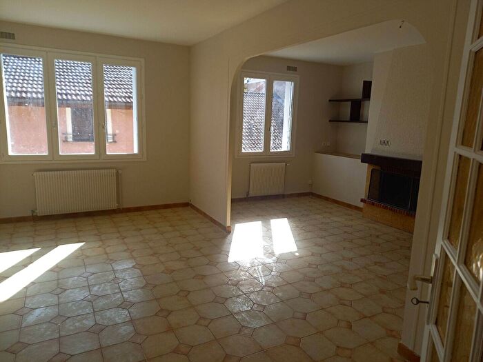 Appartement à louer - Est, Montluel - 4 pièces - 2 chambres