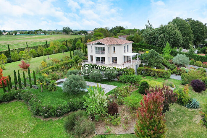 Maison à vendre - Senouillac - 9 pièces - 6 chambres