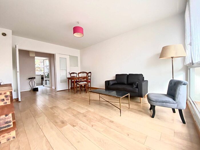 Appartement à louer - Les Ulis - 3 pièces - 2 chambres