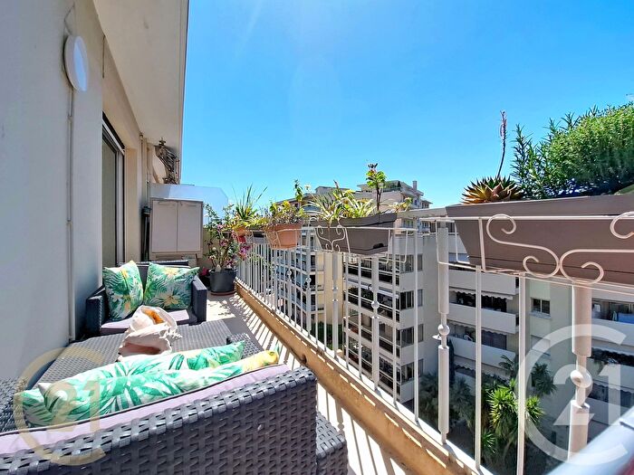 Cannes, Prado, République - Appartement 3 pièces à vendre
