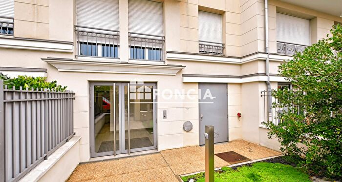 Appartement à vendre - Poissy, Foch, Les Sablons - 2 pièces - 1 chambre