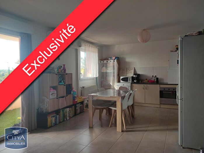 Maisons à vendre et appartements à louer - 1