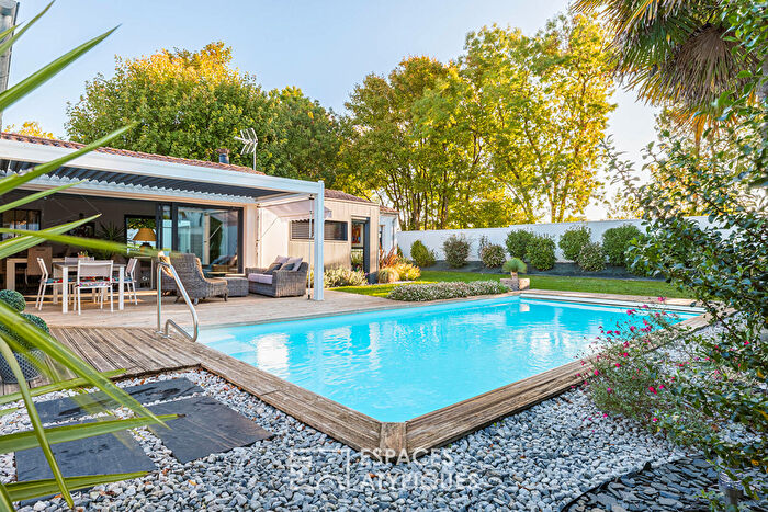 Maison à vendre - Bourgneuf - 8 pièces - 5 chambres