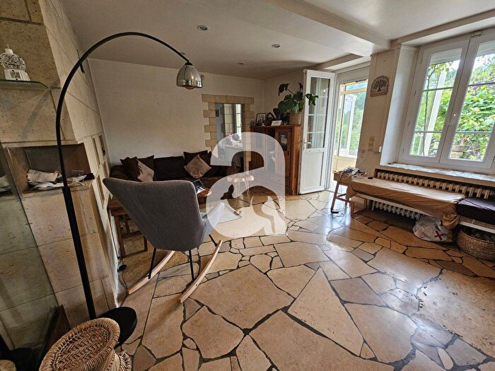 Maison 5 pièces à louer à Montgobert